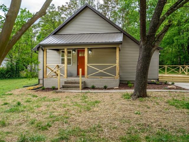 202 Layne Rd, Soddy Daisy, TN 37379