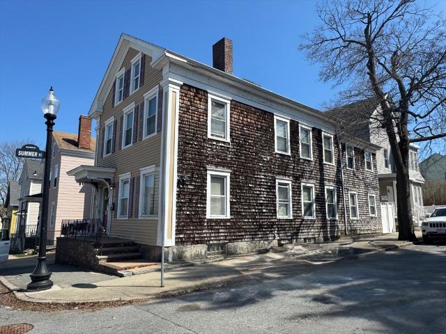 202 Maxfield St, New Bedford, MA 02740 | MLS #73502 | Compass