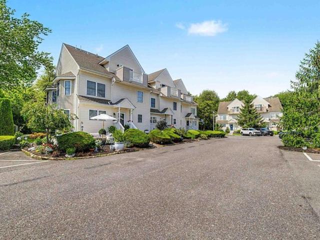 202 Maxwell Ct Unit 202, Egg Harbor Township, NJ 08234