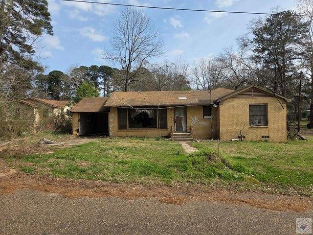 202 Maple St, Atlanta, TX 75551