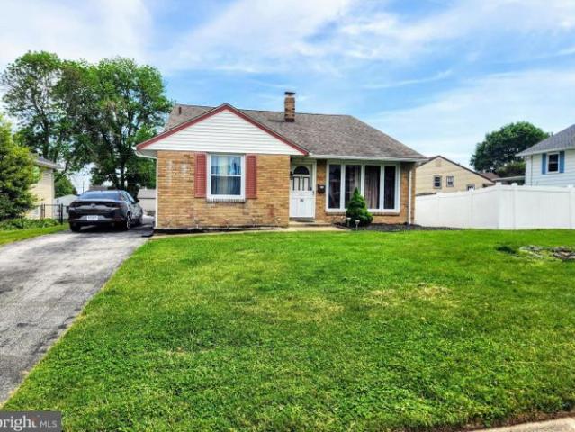 202 Marianville Rd, Aston, PA 19014