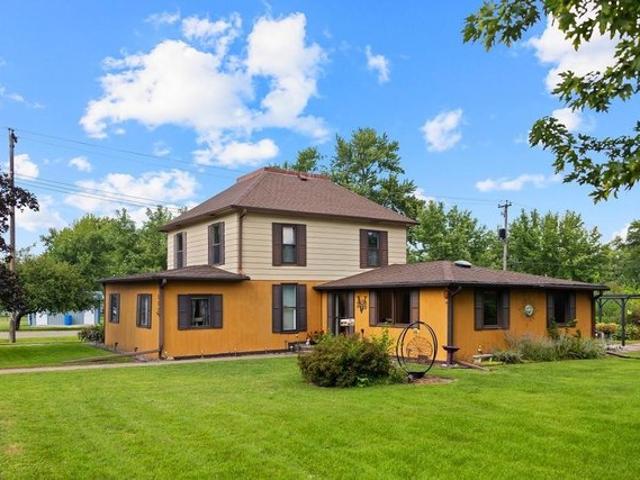 202 Merrill St, Bussey, IA 50044