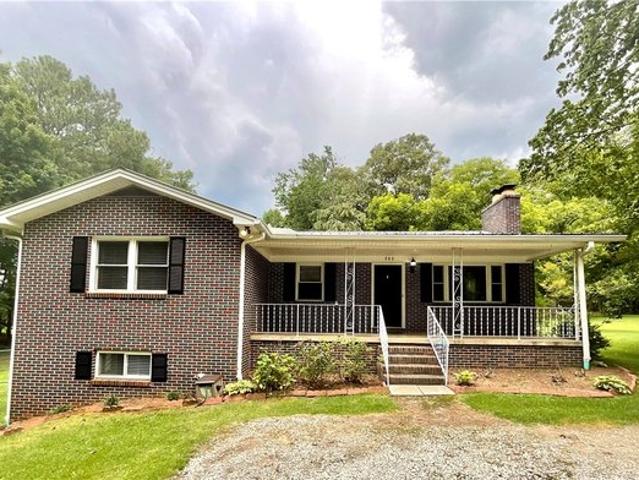 202 Muller Rd, Walhalla, SC 29691