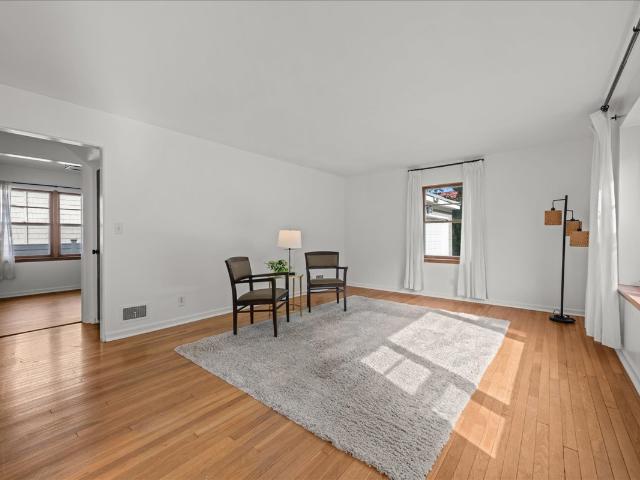 202 N 5th Street N