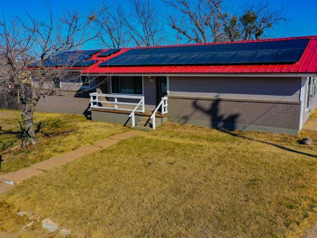 202 N 10th St, Jacksboro, TX 76458 | MLS #21174 | Compass