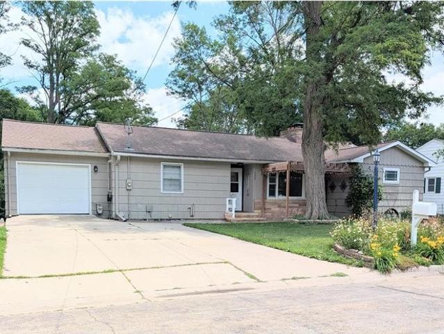 202 North Ln, Albert Lea, MN 56007