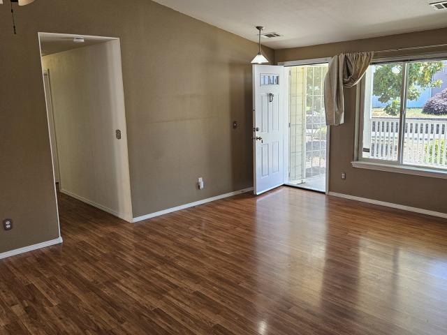 202 ne plum ridge dr