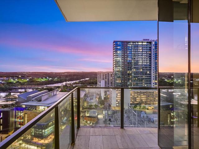 202 Nueces St # 1501
