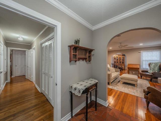 202 S Tower St, Weatherford, TX 76086 | MLS #21187 | Compass