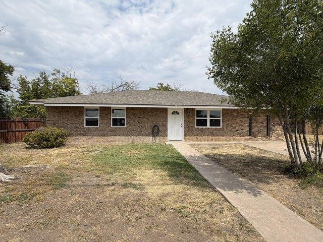 202 S Burleson St, Eden, TX 76837