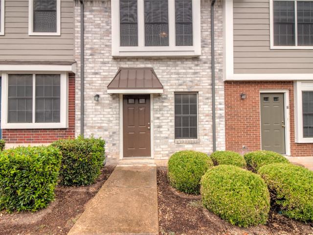 202 S College St, Unit 9, Georgetown, TX 78626 | MLS #6533 | Compass