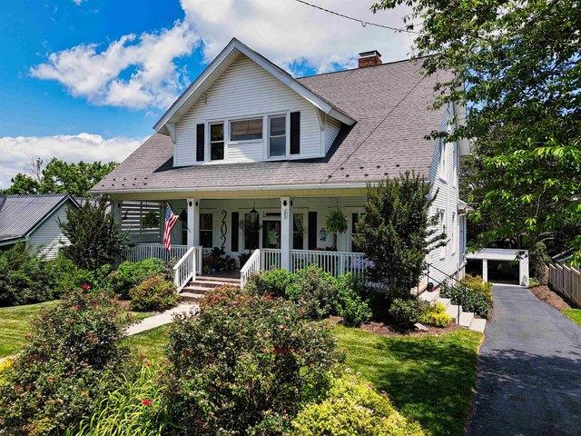 202 S Franklin St, Christiansburg, VA 24073