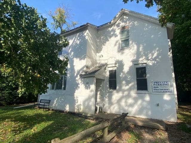 202 S Grove Street Urbana, IL 1 Bedroom Apartment for Rent at 202 S Grove St, Urbana, IL 61802