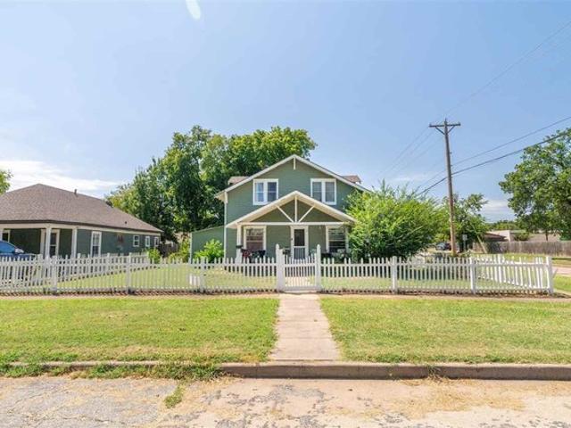 202 S Lewis St, Stillwater, OK 74074