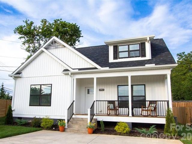 202 Southern Charm Rd, Arden, NC 28704