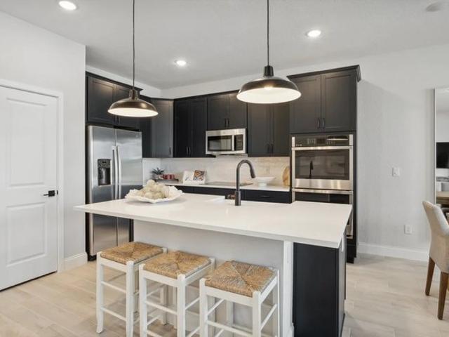 202 SE Birch Ter, Stuart, FL 34997
