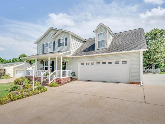 202 Shady Pines Way
