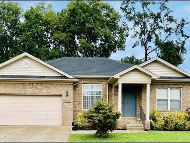 202 Shanks Mill Dr, Bowling Green, KY 42104