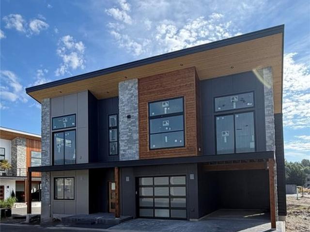 202 Skipping Stone Loop, Lynden, WA 98264