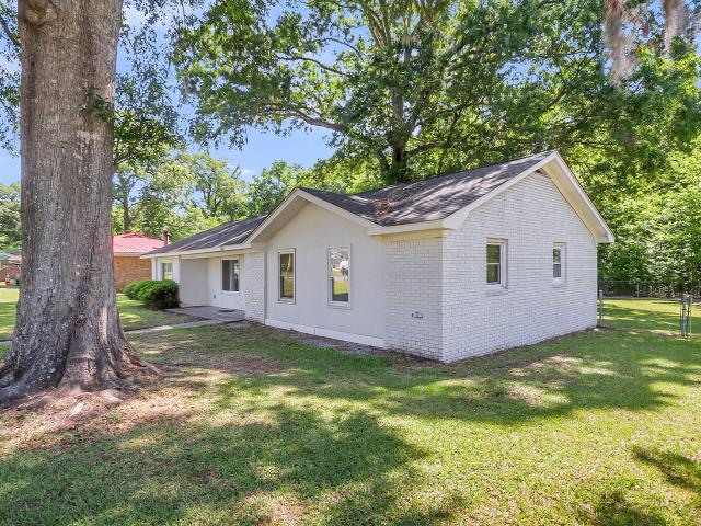 202 Sprucewood Drive