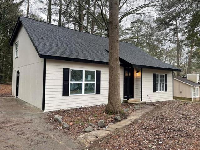 202 Sterling Ridge Dr, Riverdale, GA 30274