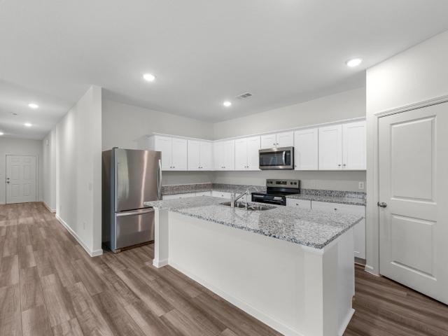 202 Sunlight Lake Blvd