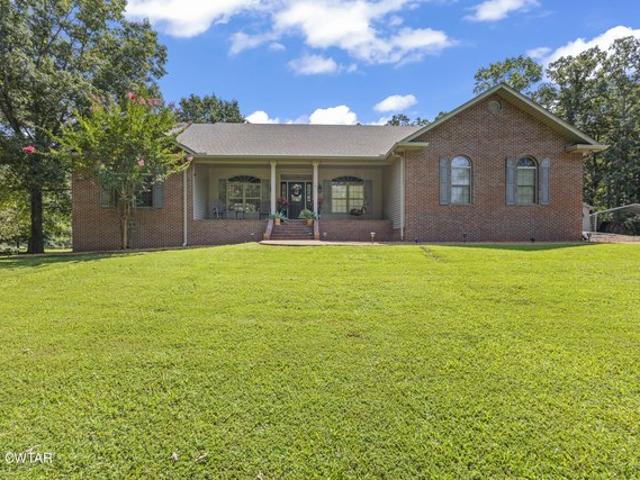 202 Sunrise Dr, Paris, TN 38242