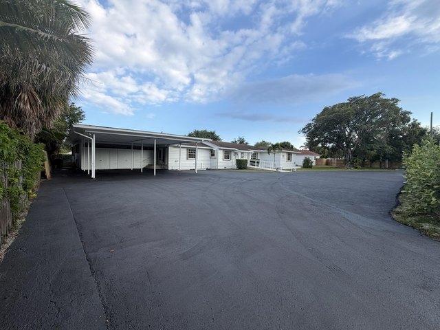 202 Palm Ct, Delray Beach, FL 33444