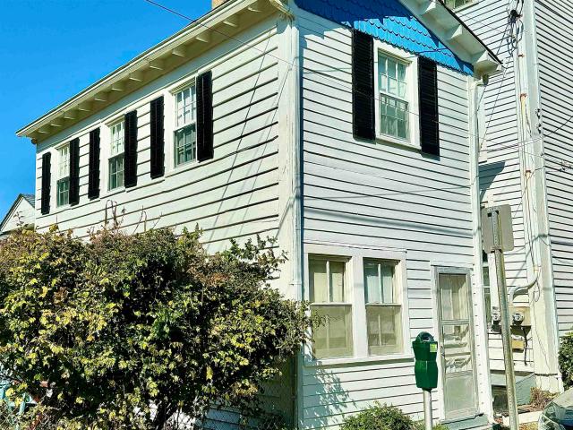 202 Perry Street