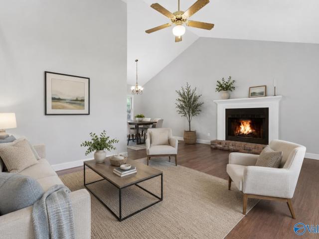 202 Rosecliff Drive