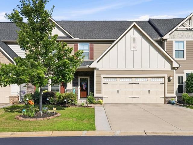 202 Ragin Ct, Simpsonville, SC 29681