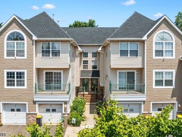 202 Rhoads Dr, Montgomery Twp, NJ 08502