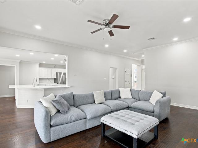 202 Ridge View