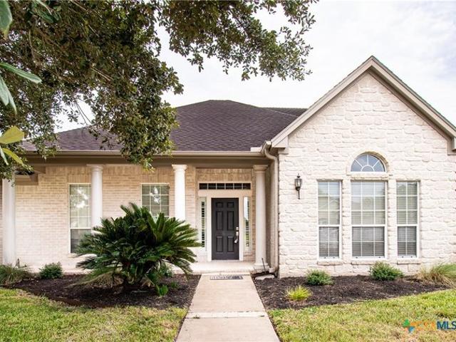 202 Ridge Vw, Victoria, TX 77904