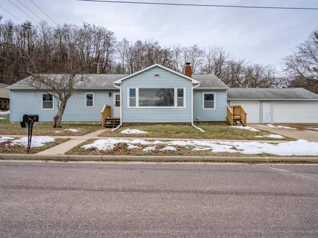 202 W 5th St, Necedah, WI 54646