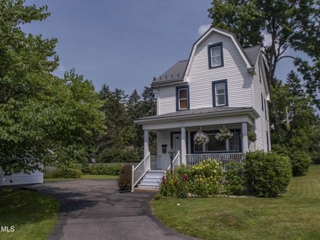 202 W Whittier Ave, Altoona, PA 16602
