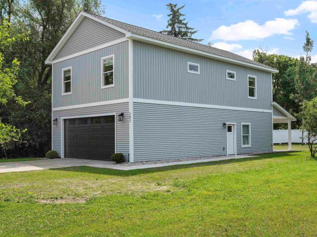 202 W Carpenter Street