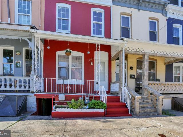 202 W Green Street