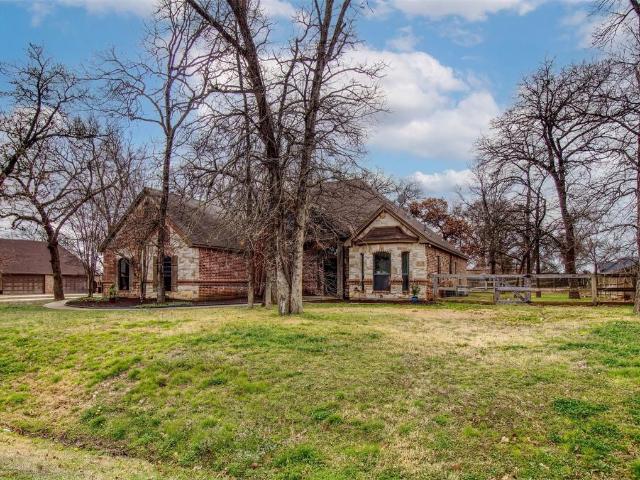 202 Woodland Dr, Krugerville, TX 76227 | MLS #21199