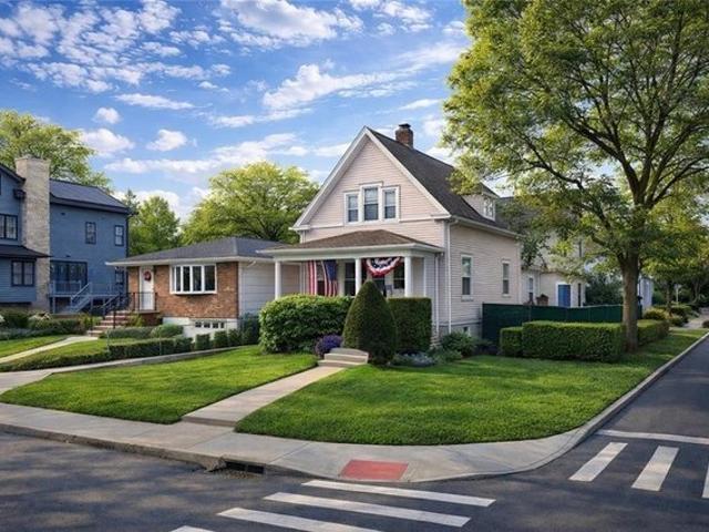 202 Watchogue Rd, Staten Island, NY 10314