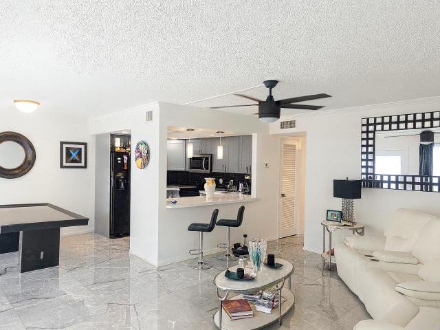 202 Wellington M, West Palm Beach, FL 33417 | MLS #R11135 | Compass