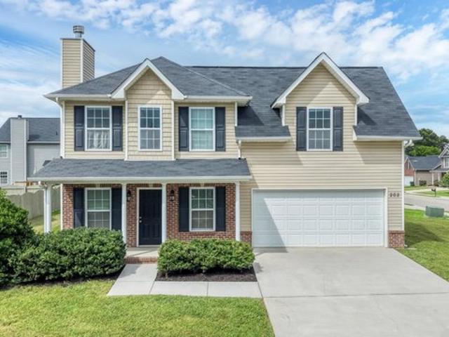 202 Whistlestop Ln, Maryville, TN 37804