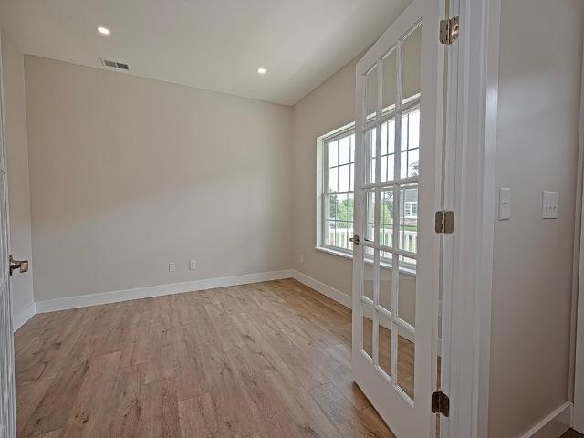 202 Willow Ln