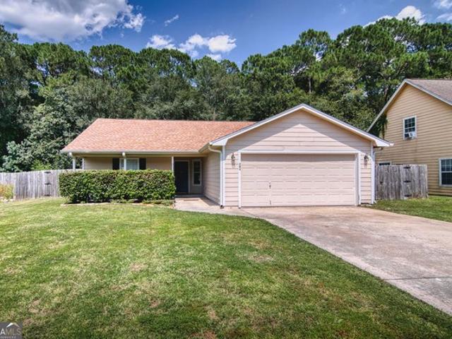 202 Windemere Dr, Kingsland, GA 31548