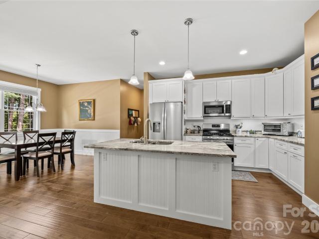 202 Windy Acres Knoll Drive
