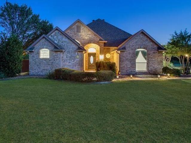 202 Tee Taw Cir, Sherman, TX 75092 | MLS #21194