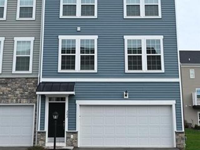 202 Truth Cir, Harmony, PA 16037