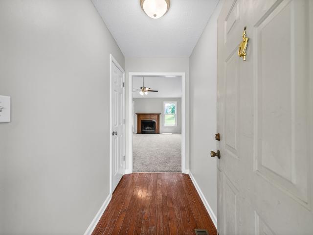 202 Tuscon Ct