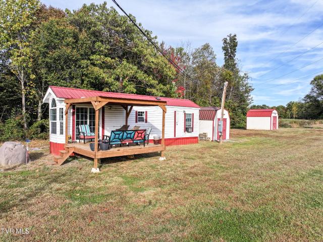 202 Tweed Road