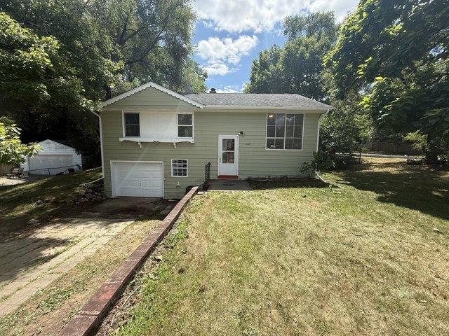 202 Viking Dr, Battle Creek, MI 49017